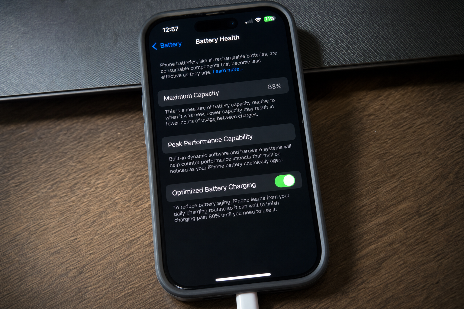 Slik beholder mobilen batterihelsen i flere år: Innstillingene de ...