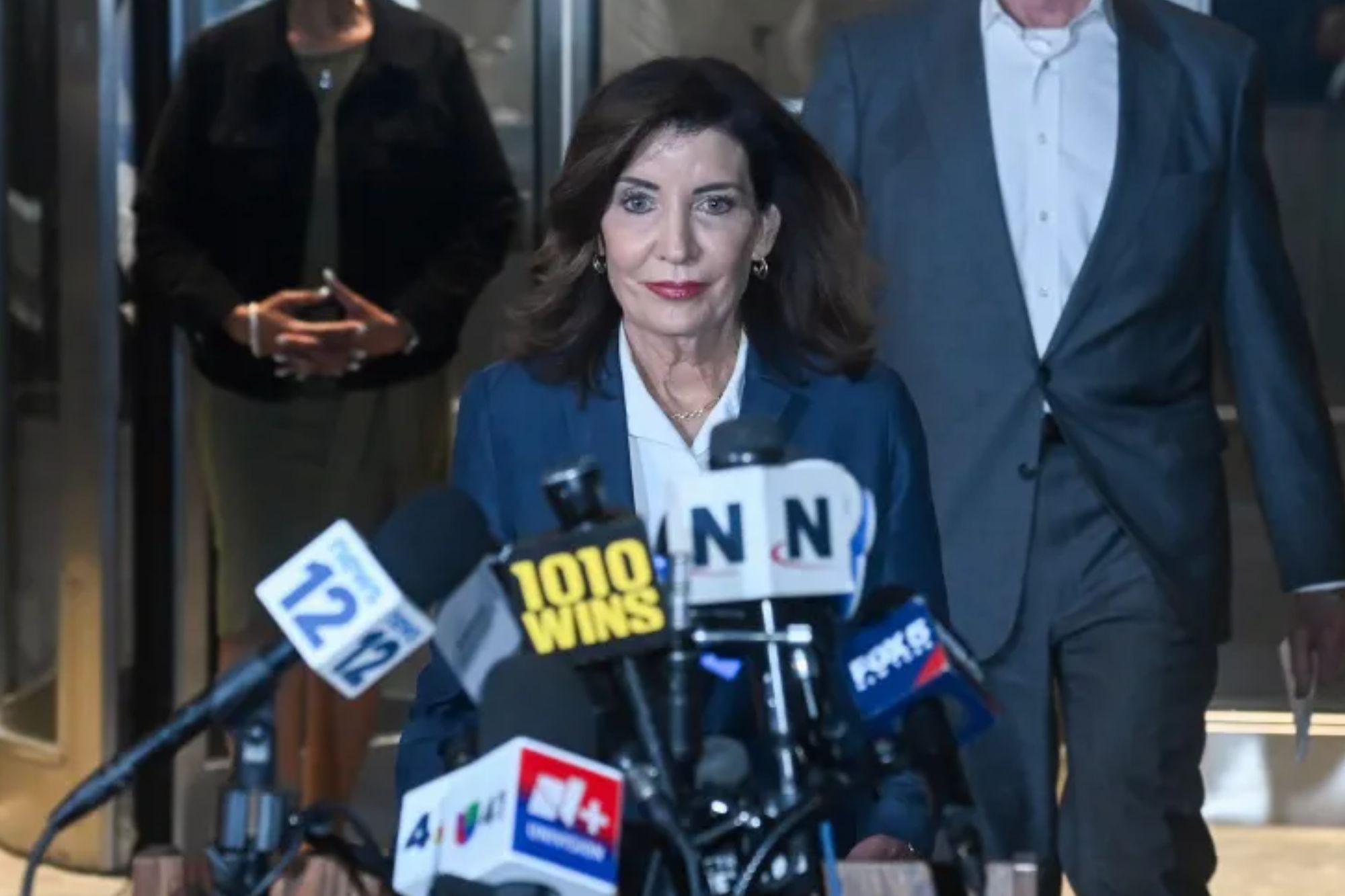 Gov. Hochul strikes $557M sweetheart pension deal — with Albany only ...