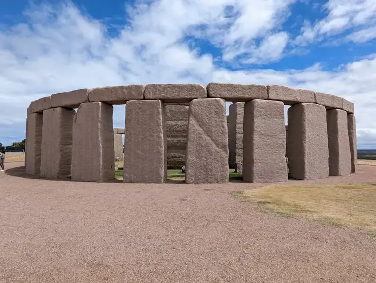 The "Instagram vs. reality" list: 10 famous landmarks that are actually ...