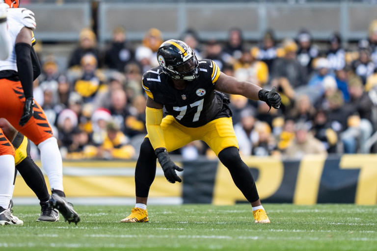 Broderick Jones reacts to Steelers drafting his potential replacement