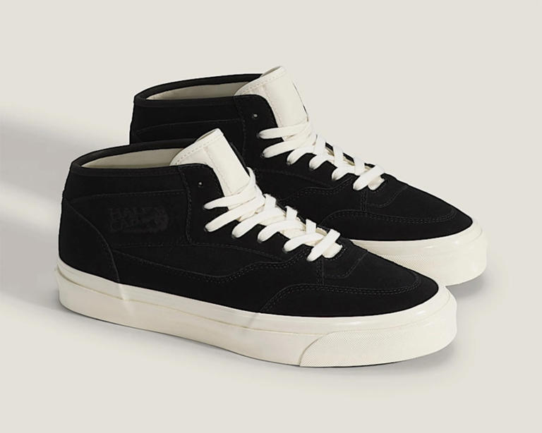 Vans quietly reissues one of its best minimalist gems from 2025