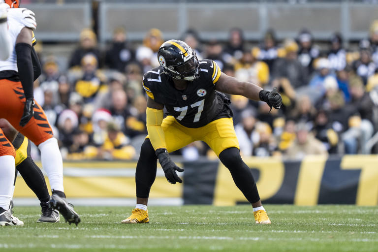 Broderick Jones reacts to Steelers drafting his potential replacement