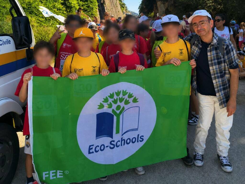 Varazze, bandiera verde per la scuola primaria “G Massone”