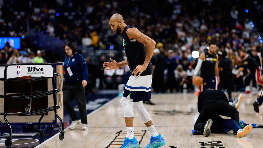 Realistic and unrealistic center trade targets for the Atlanta Hawks