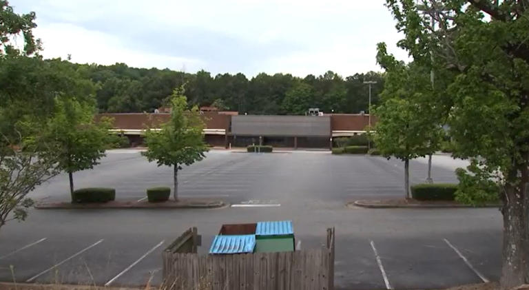 Body found in shuttered Cobb County Kroger; foul play suspected, police say