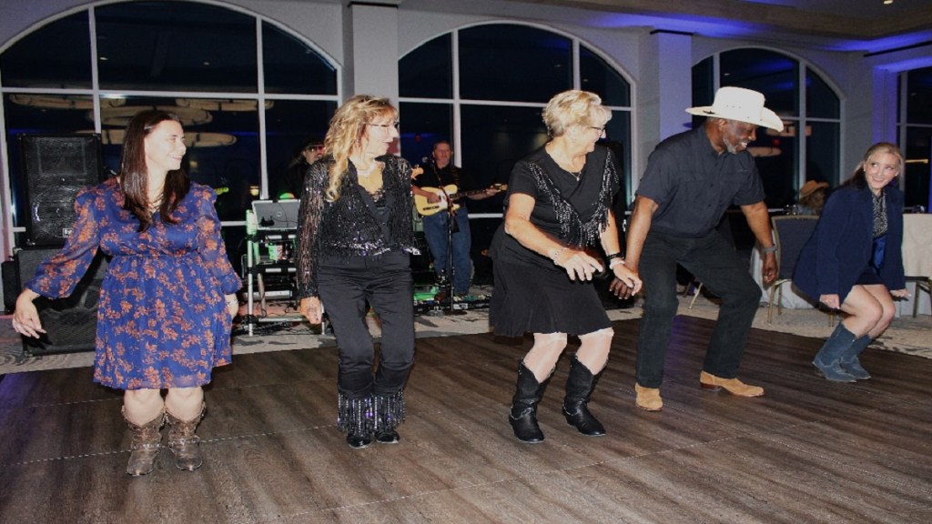 Calvert 4-H youth raise $180K for Hospice of the Chesapeake
