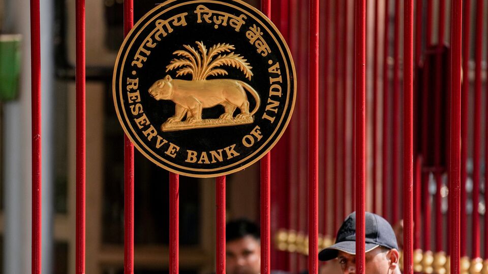 RBI transfers record ₹2.87 trillion dividend to Centre, raises risk buffers