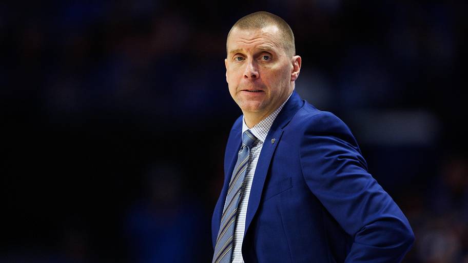 Mark Pope’s Kentucky job pressure is becoming impossible to ignore ...