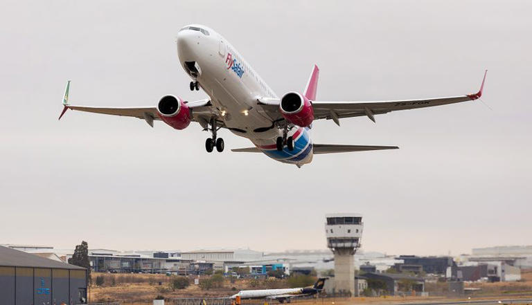 Consumer commission calls FlySafair’s overbooking tactics ...