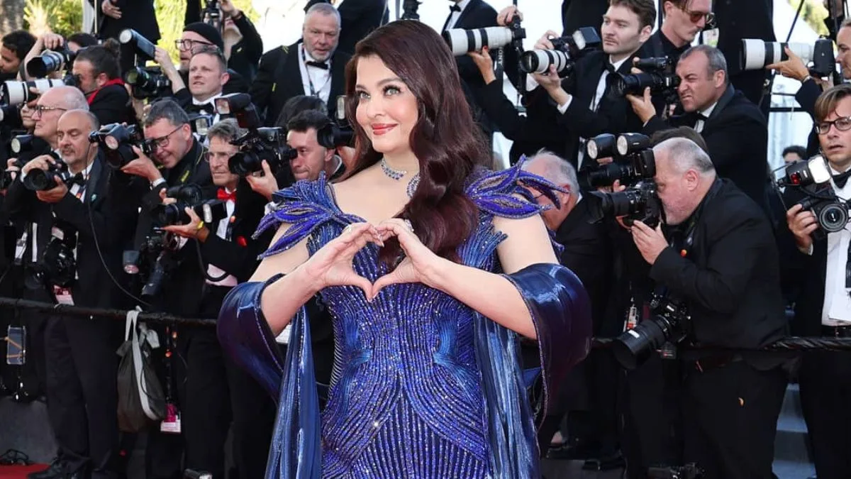Aishwarya Rai Bachchan floats down the Cannes 2026 staircase in ...