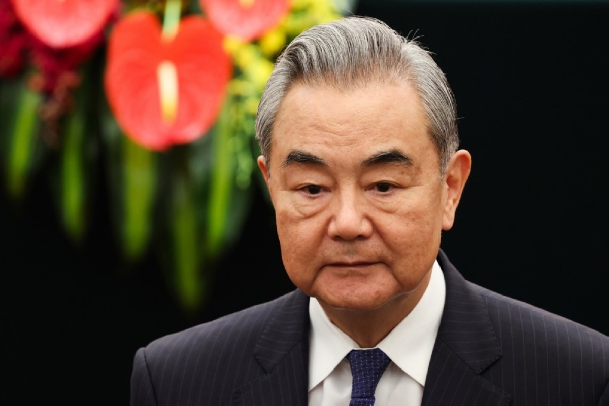 China's top diplomat to boost 'new partnership' with Canada visit