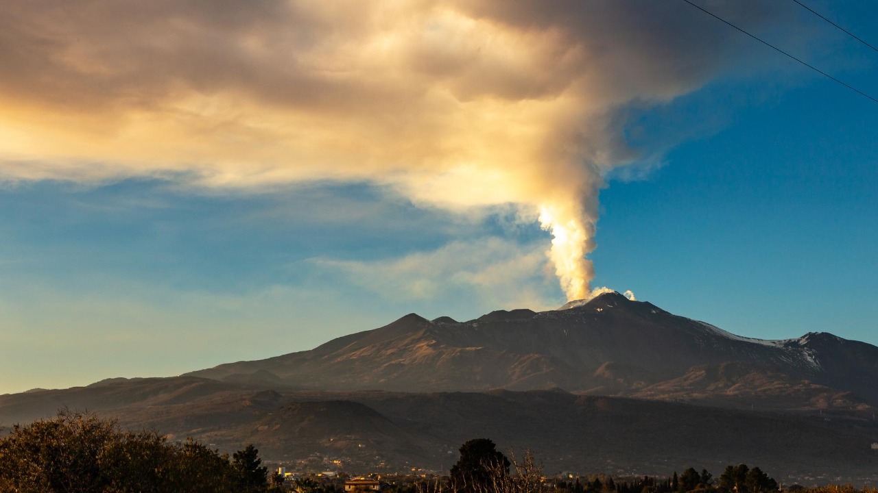 Mexico’s Popocatépetl is throwing ash over the valley again as ...