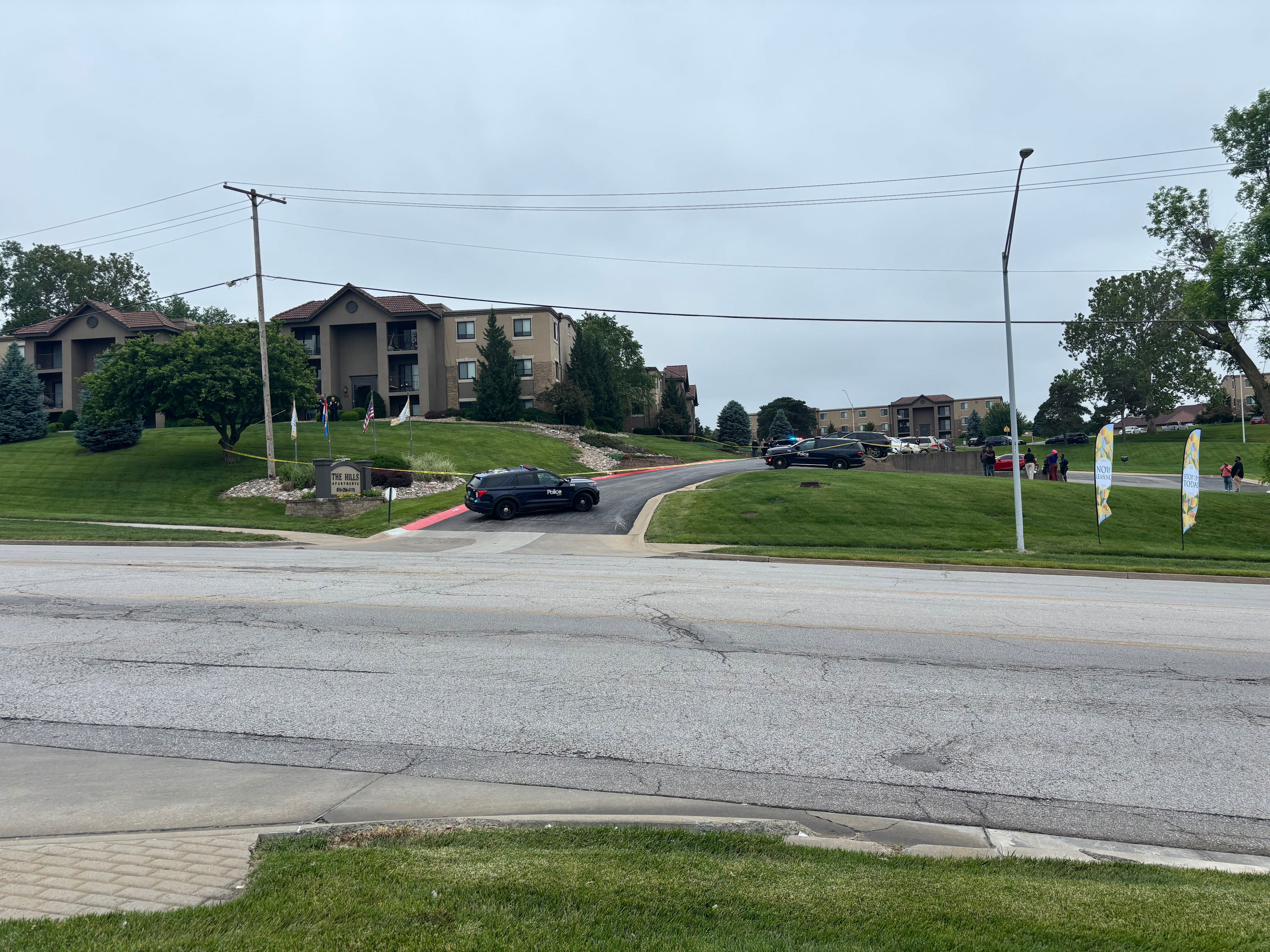 Double homicide under investigation at Kansas City apartment building