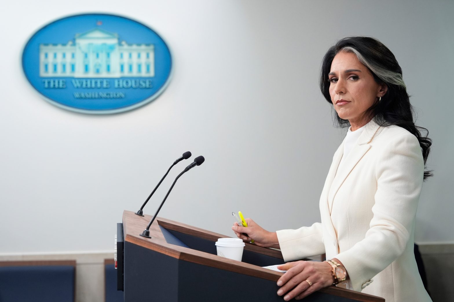 Tulsi Gabbard resigns as Trump's national intelligence director