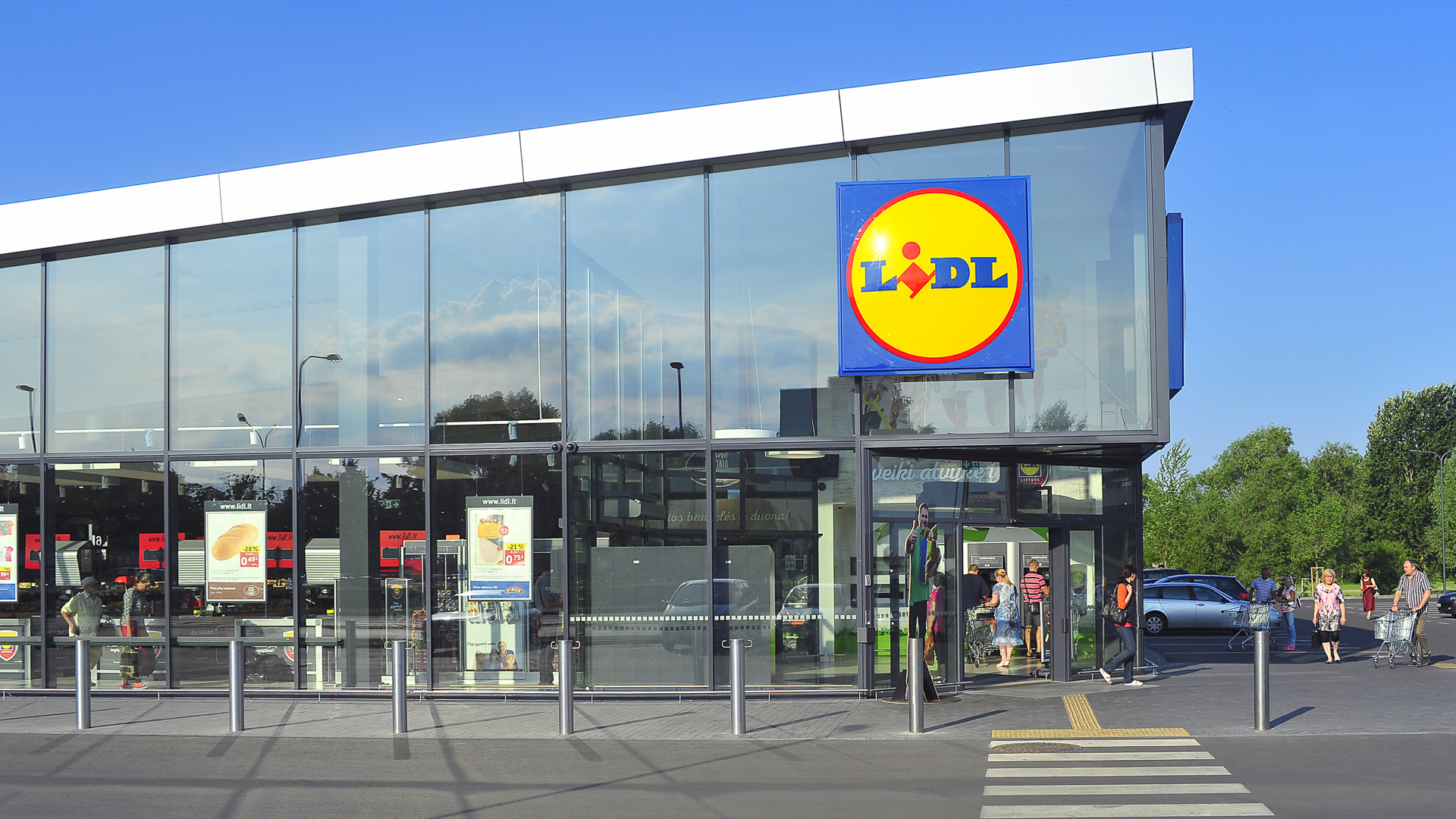 Save over $800 a year buying these 8 groceries at Lidl instead of Whole ...