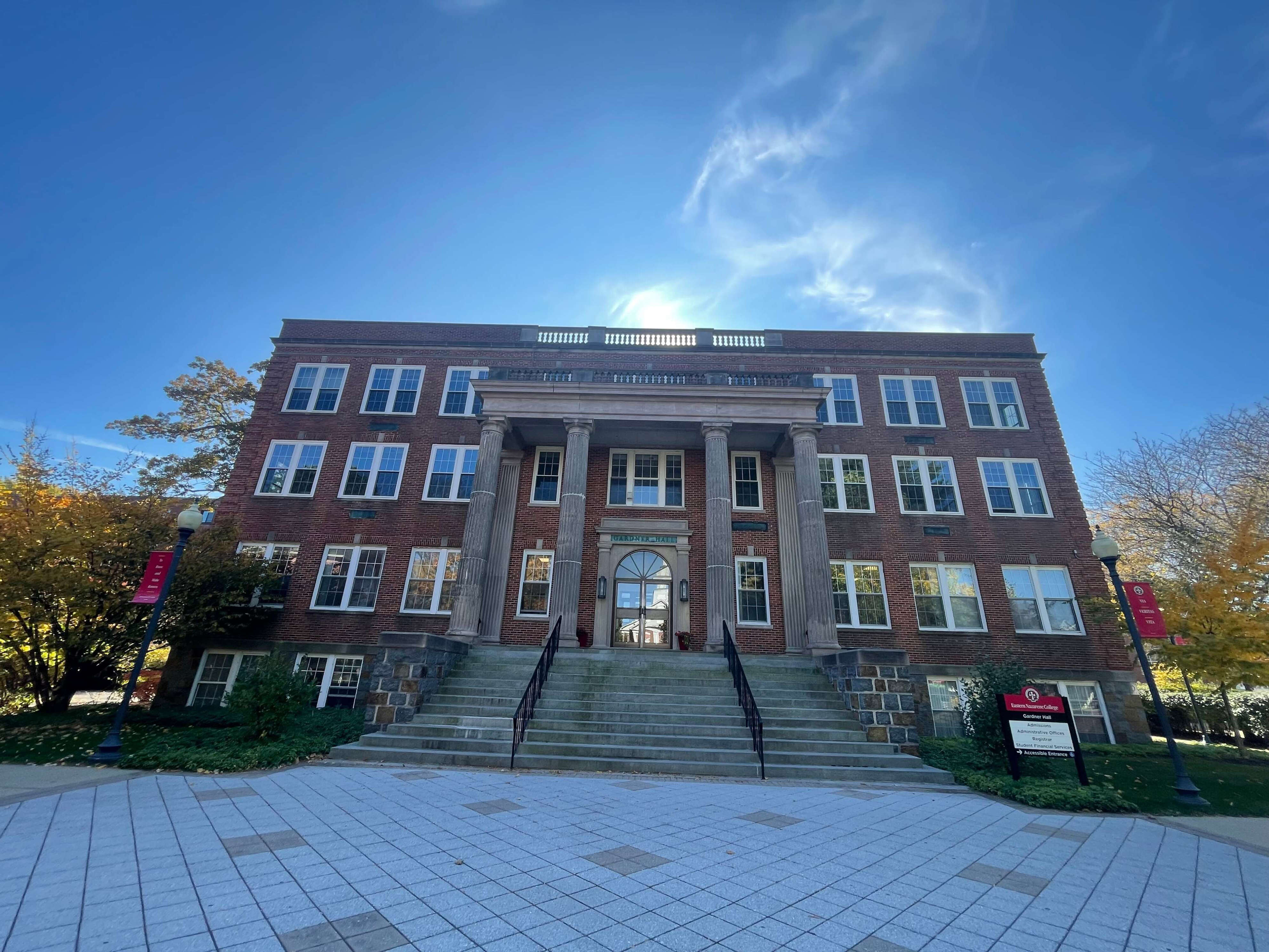 Deadline looms for Eastern Mass. city to buy closed college as more ...