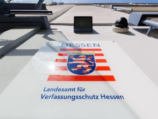 Verfassungsschutz in Hessen feiert sich – und räumt Fehler im NSU ...