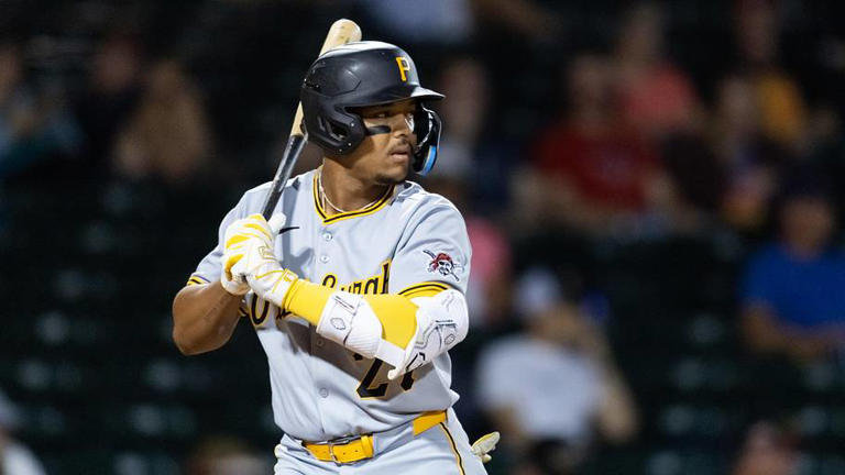 Pirates make winning intentions known with latest move