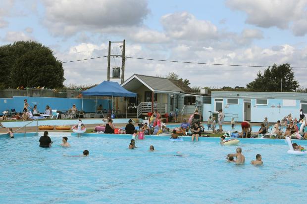 Essex’s last remaining lido re-opening in time for 32C bank holiday weekend