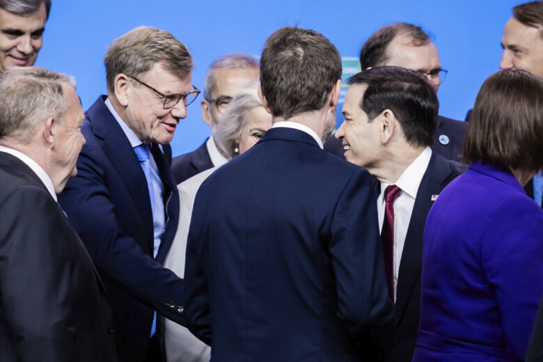 Rubio trekt nut van de NAVO in twijfel door zorgen over toegang tot ...