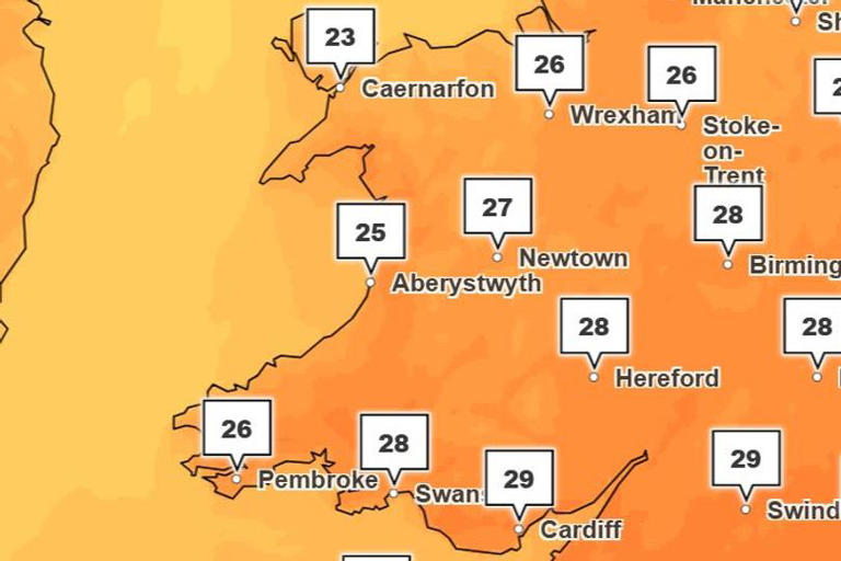 Met Office maps show where North Wales heatwave to hit with week-long ...