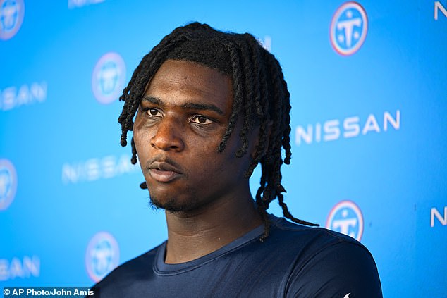 Starting NFL quarterback reveals dramatic weight loss as team bans seed ...