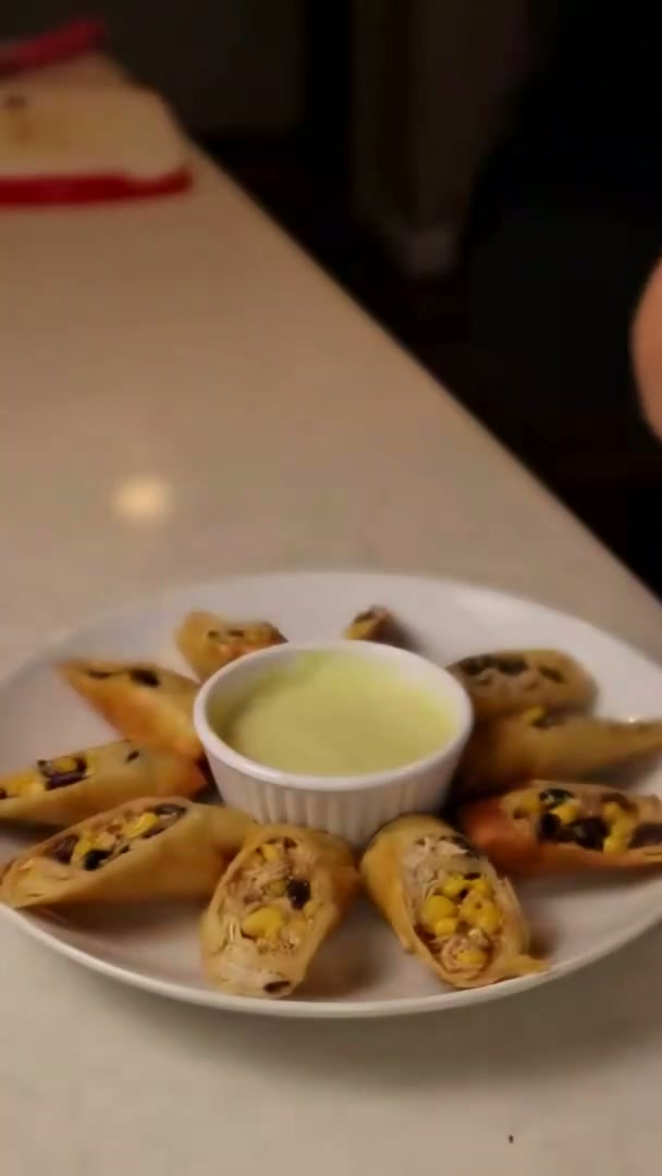 Chili's style southwestern egg rolls