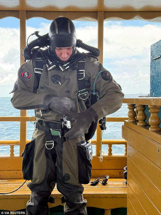 First images from inside Maldives death cave: Rescuers release pictures ...