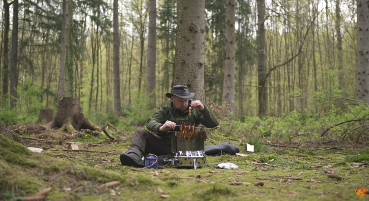 Grilling frog legs in the forest: Would you dare to try them?