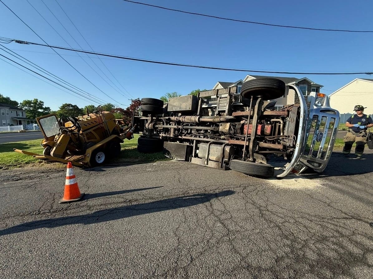 Truck overturns on Bristol-Oxford Valley Road