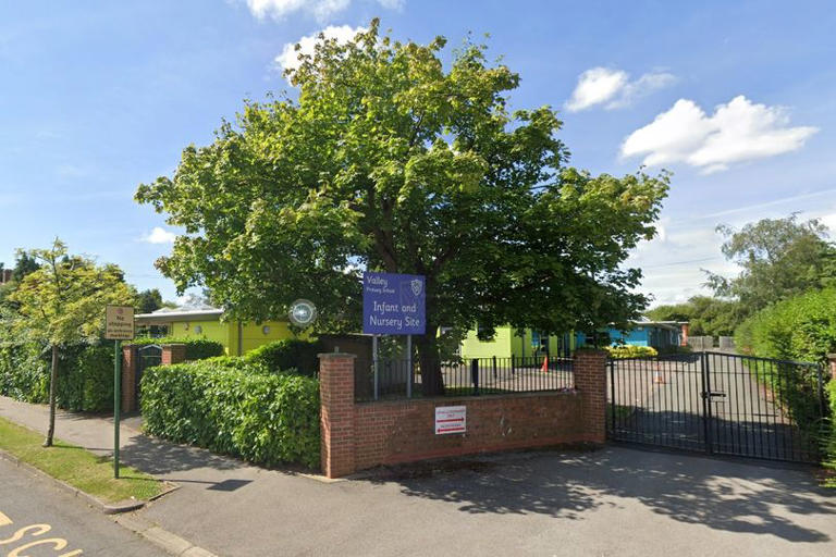 Creepy man at Solihull school gates spotted 'staring inappropriately ...