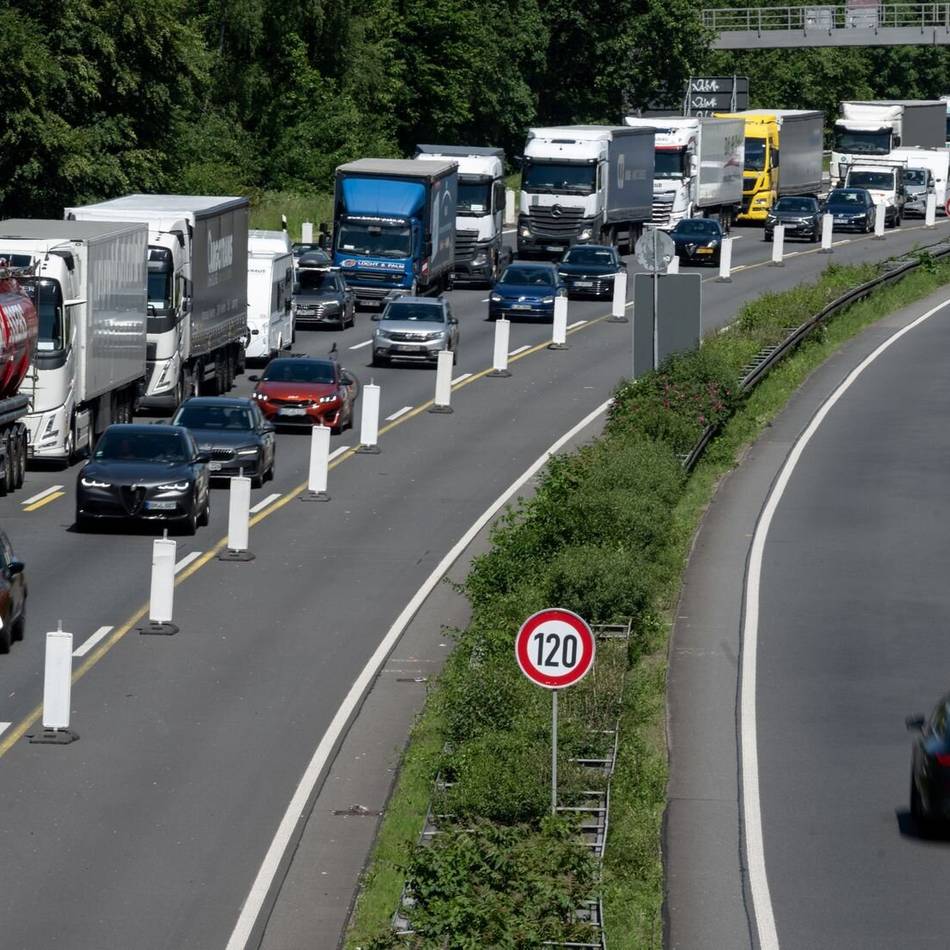 Zäh fließender Verkehr stellt Pendler auf Geduldsprobe