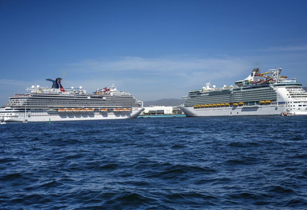 Cabo sets all-time cruise passenger record to start 2026 growing by ...