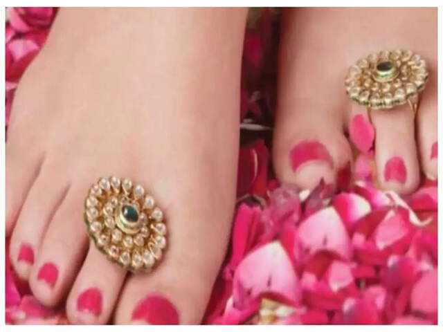 The significance of silver toe rings in Indian culture and health