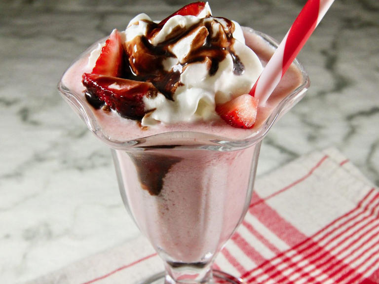 I asked 5 chefs for their favorite fast food milkshake, and here's ...