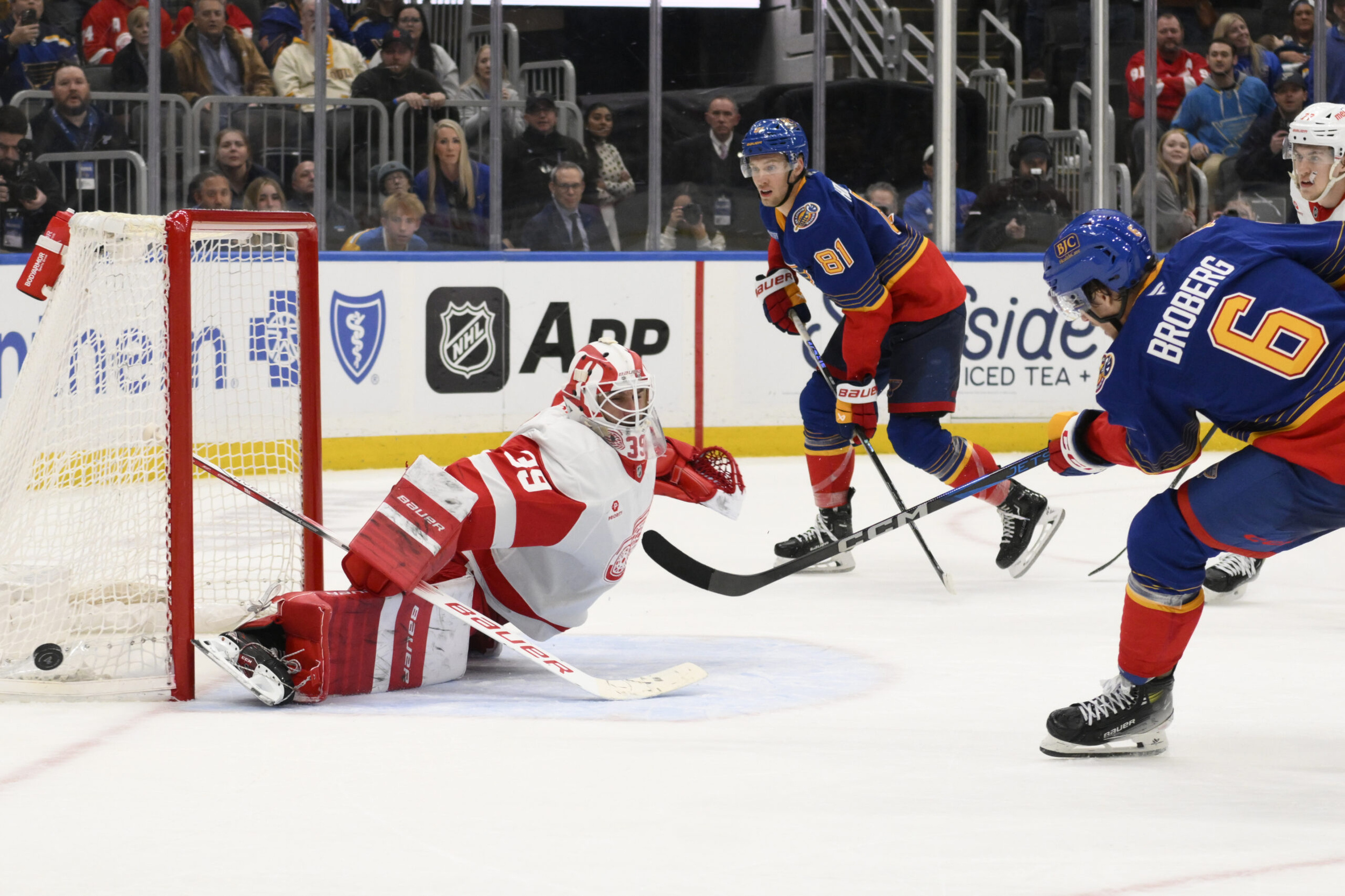 Oilers trade tree: Broberg and Holloway offer sheet fallout