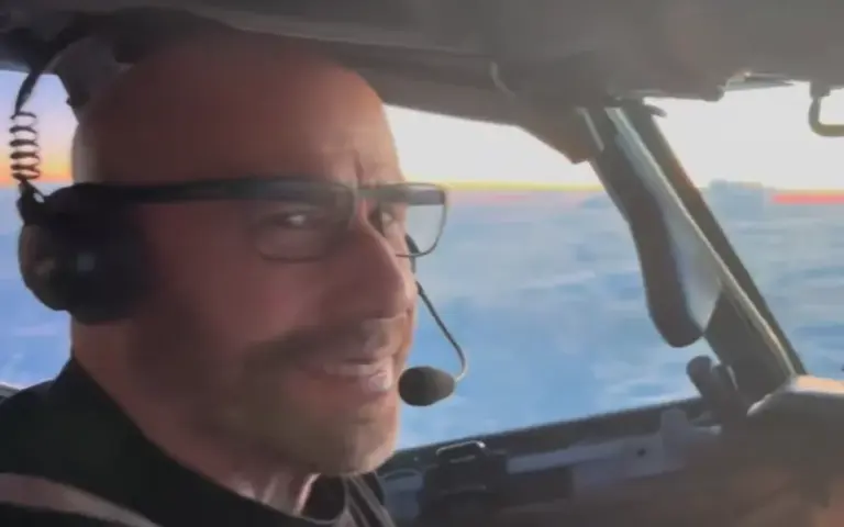 Man who spent year transporting John Travolta's iconic Qantas Boeing ...