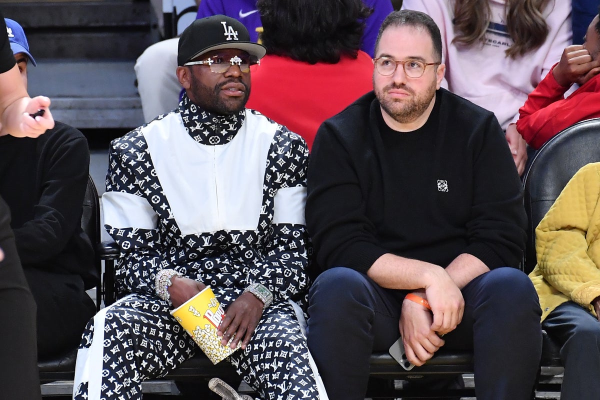Floyd Mayweather Jr accuses business advisor of pilfering $175 million