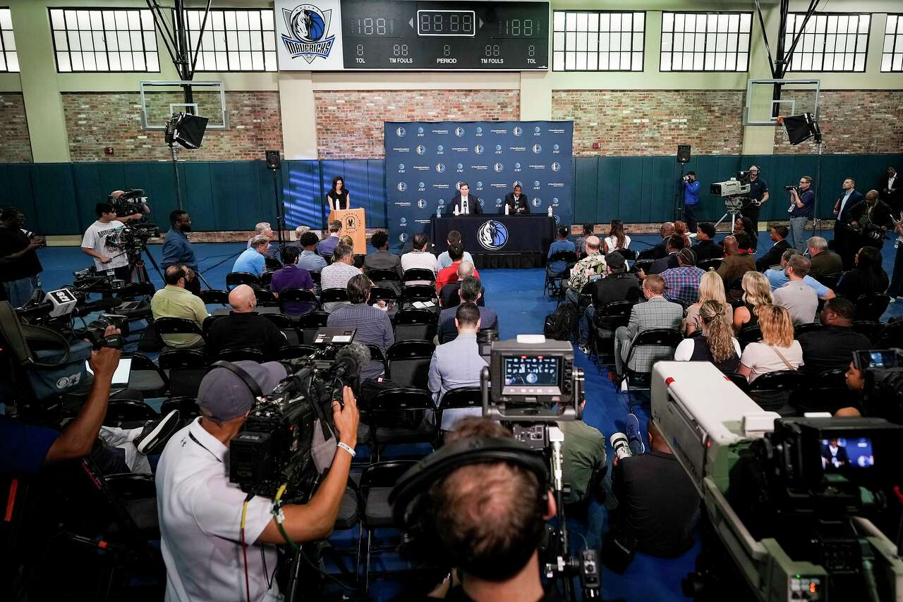 How did Mike Schmitz get his start? Mavs GM offers origin story in his ...