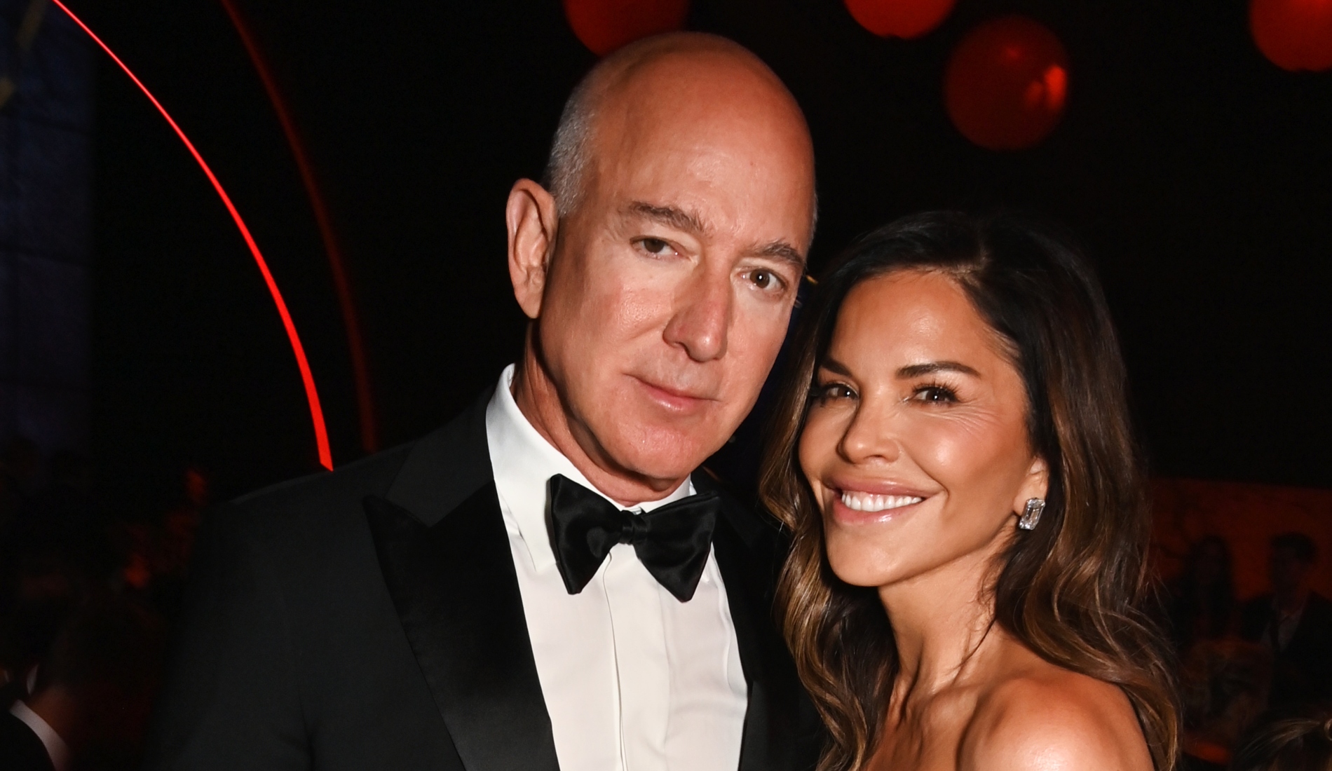 Jeff Bezos and Lauren Sánchez are being frozen out after the Met Gala ...