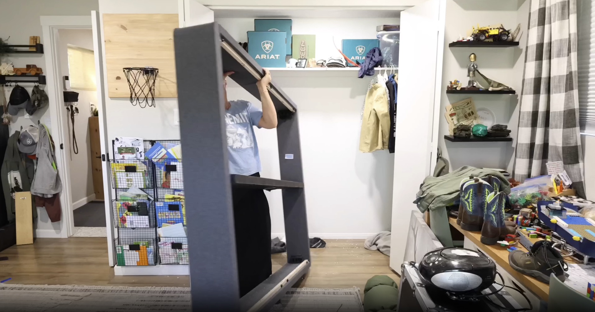 Clean & organize with me | Decluttering and organizing motivation