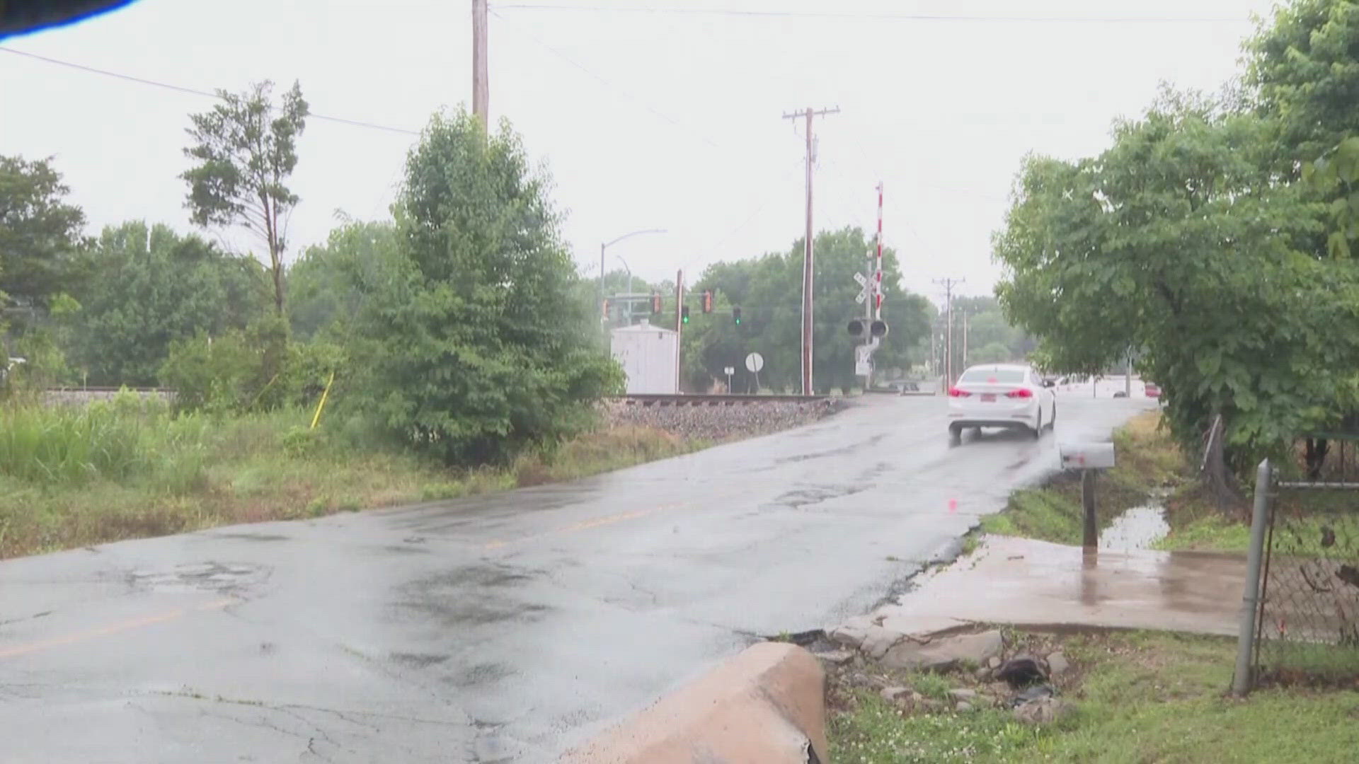 Latest news | Train hits trailer in Sallisaw early Friday morning, no ...
