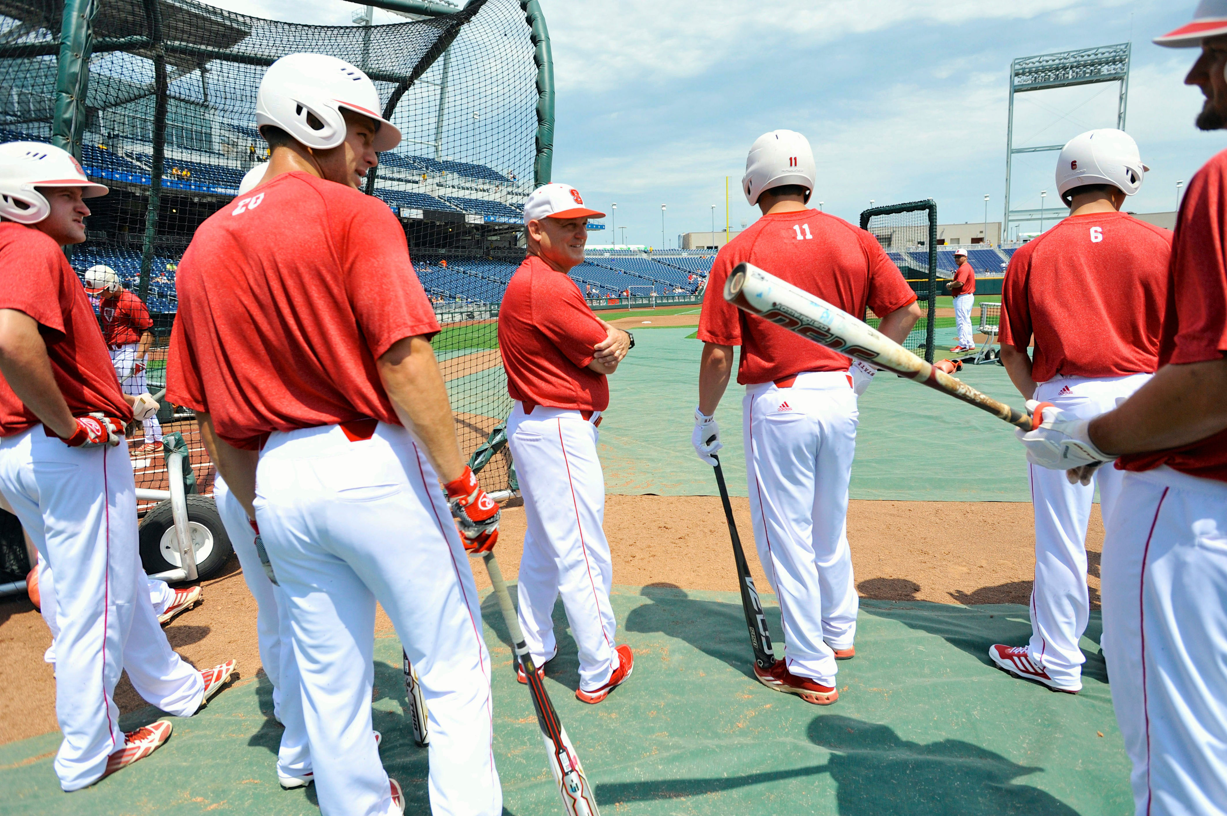 NC State promotes Chris Hart to replace retiring baseball coach Elliott ...