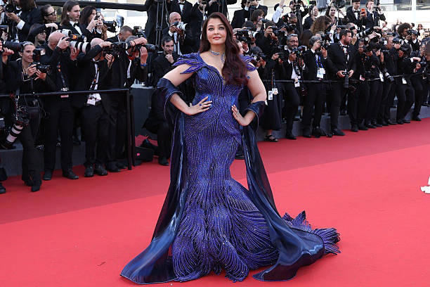 Aishwarya Rai Bachchan's Cannes look in sculptural Amit Aggarwal ...