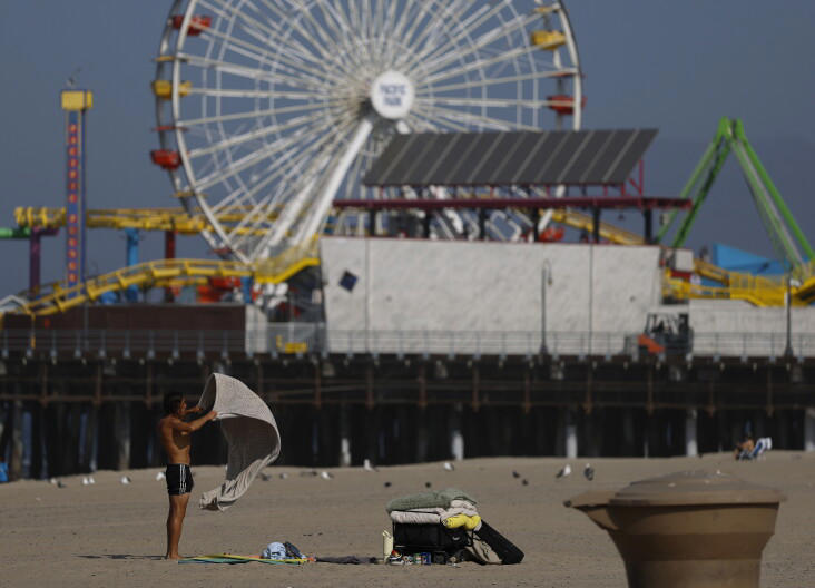 Beach bus connecting Antelope Valley to Santa Monica returns Monday for ...