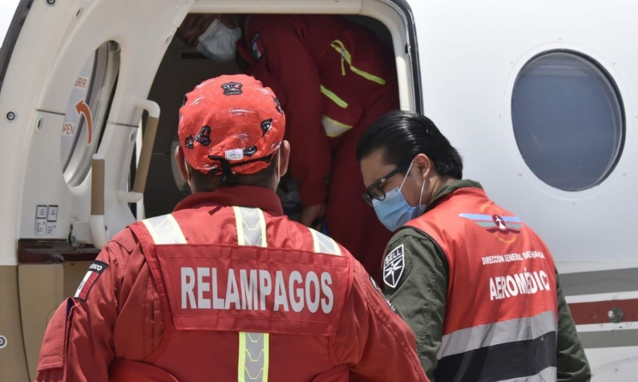 Trasladan a menor con quemaduras graves del AIFA a hospital de la CDMX