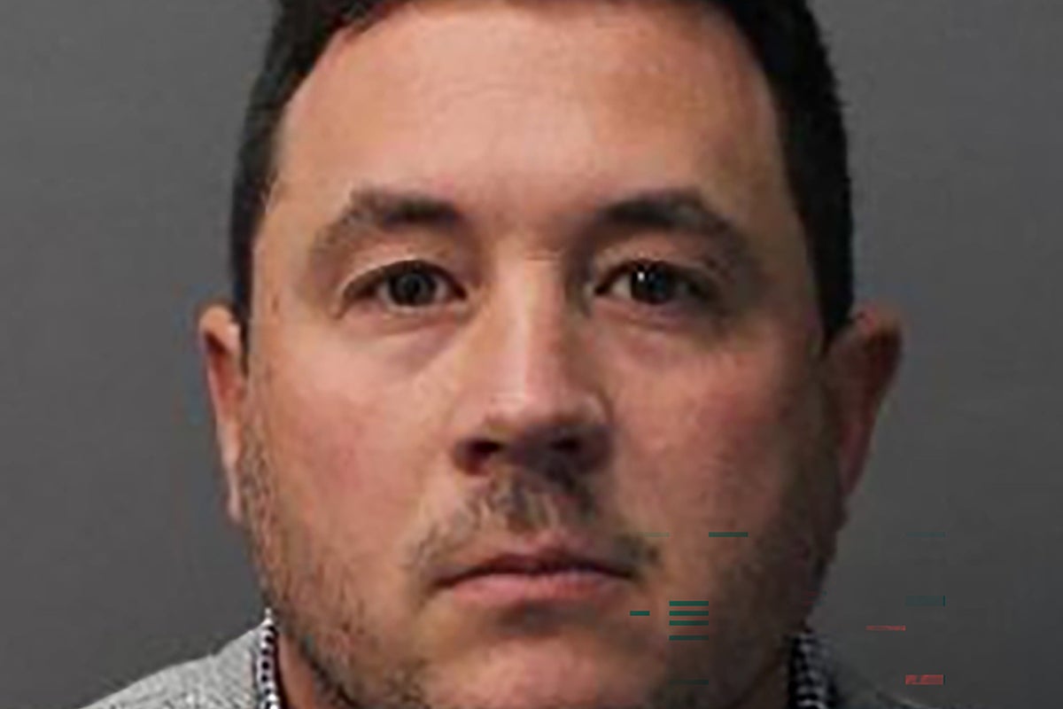 Fraudster tried to sell ancient statues using fake invoices