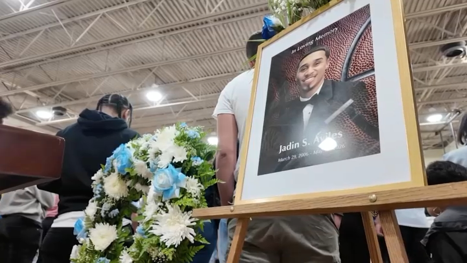 “Jadin era amor”: multitud despide a joven boricua fallecido en accidente