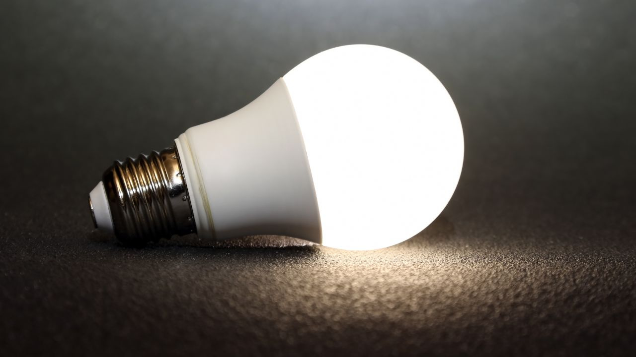 O fim das lâmpadas LED: em 2026, esse método não só é melhor, como ...