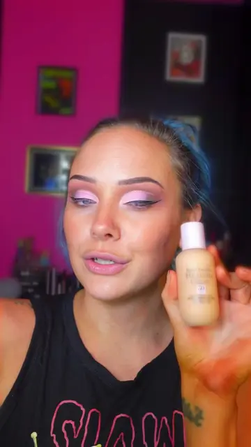 Too Faced Born This Way skin tint all day wear test